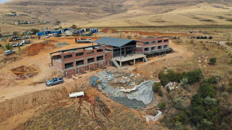 About – Dragonview Lodge